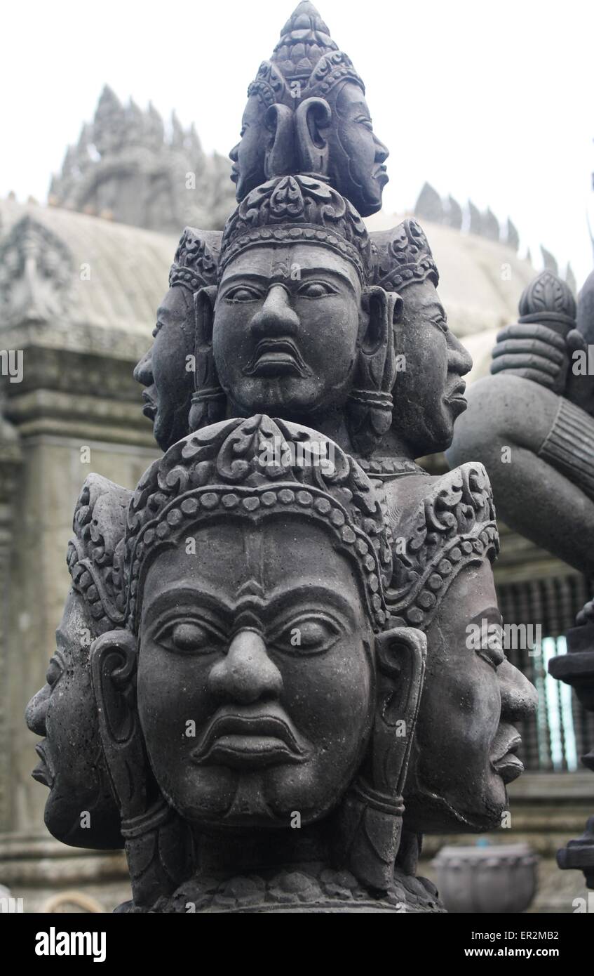 Multiple heads hi-res stock photography and images - Alamy