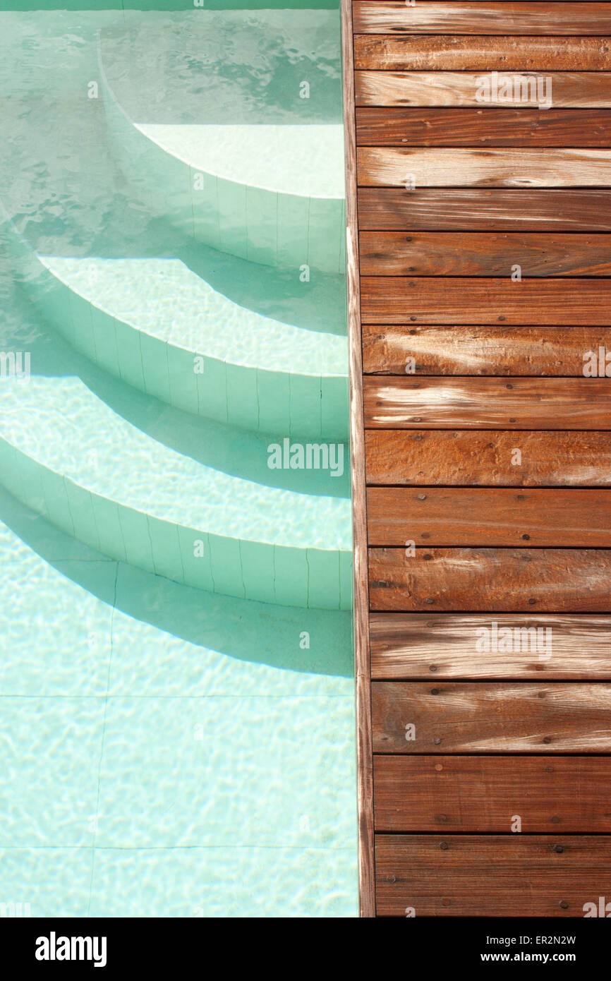 The luxury swimming pool hi-res stock photography and images - Alamy