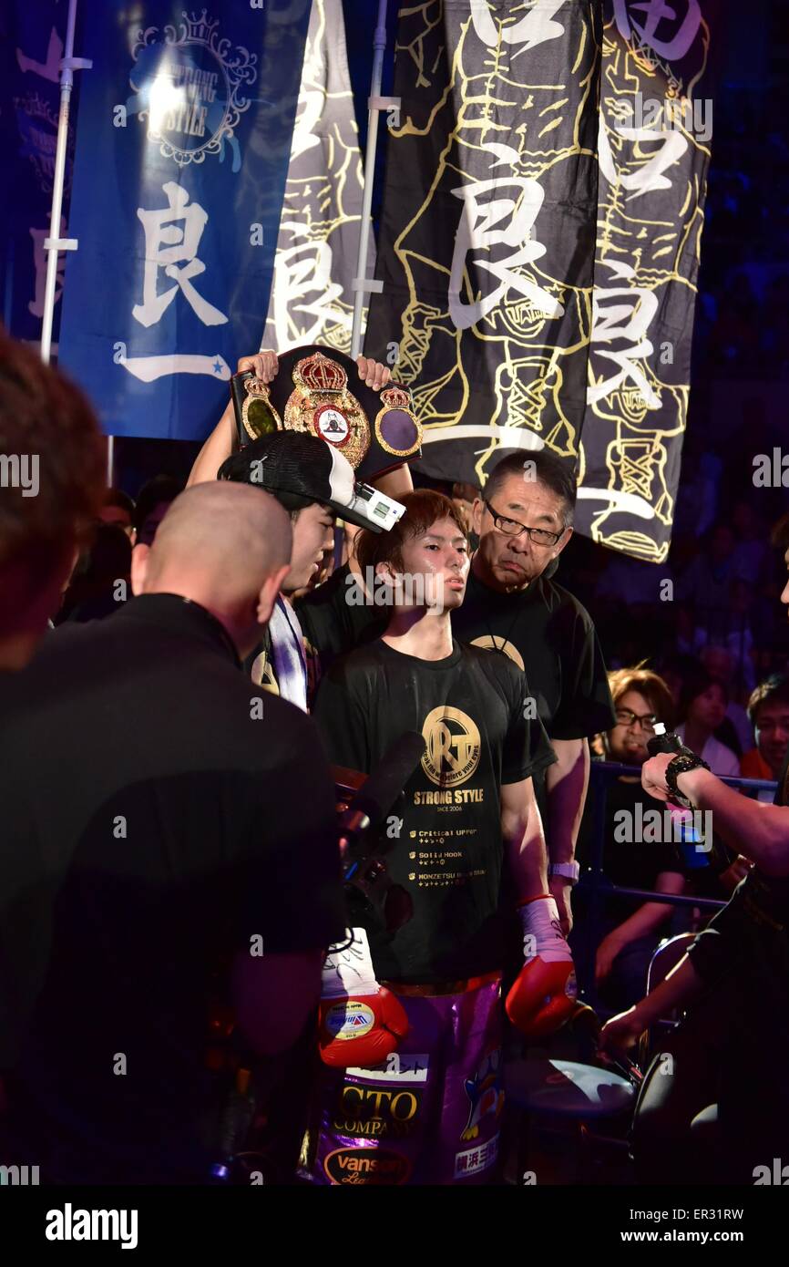 Tokyo, Japan. 6th May, 2015. (R-L) Hitoshi Watanabe, Ryoichi Taguchi (JPN), Yuta Ishihara Boxing ...