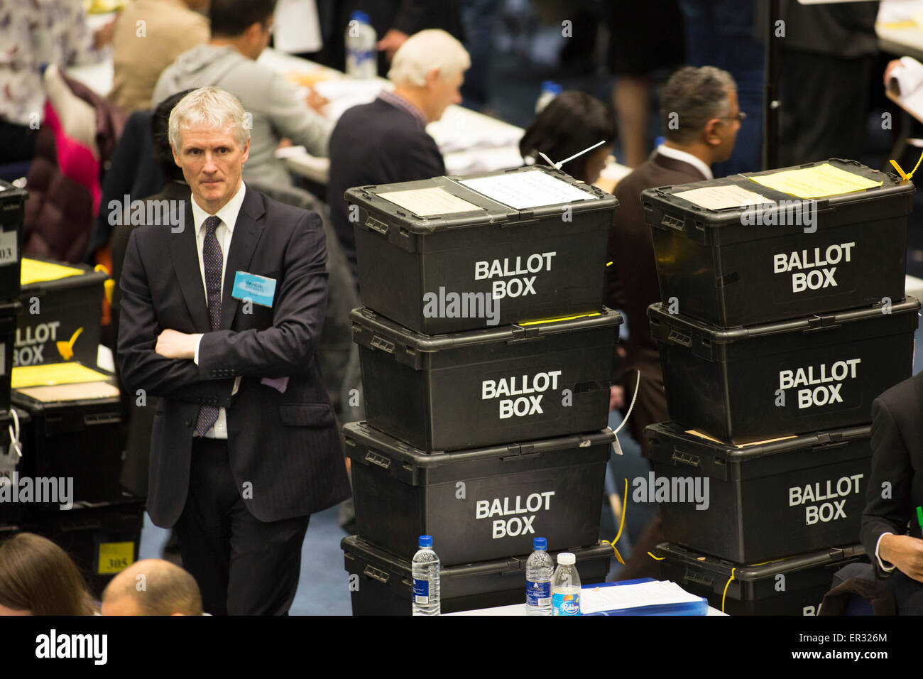 Birmingham city council election count hi-res stock photography and ...