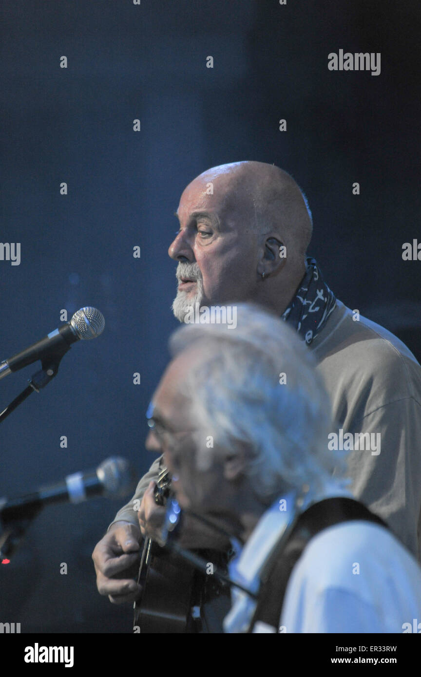 Justice 4 The 21 Memorial concert held in Birmingham Featuring: Dave ...