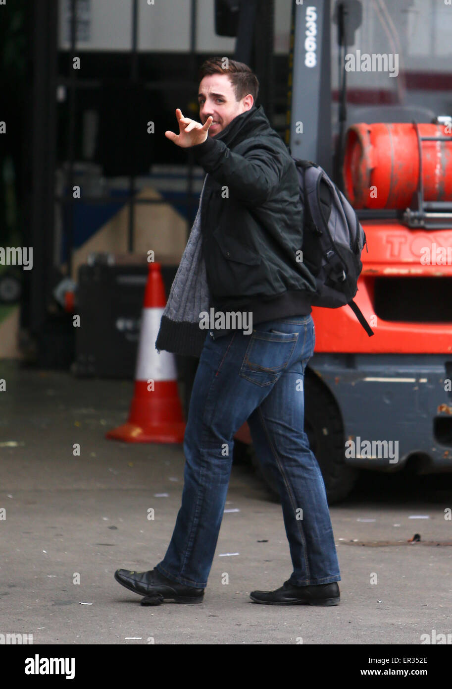 X factor finalists arrive for rehearsals for this week's live show ...