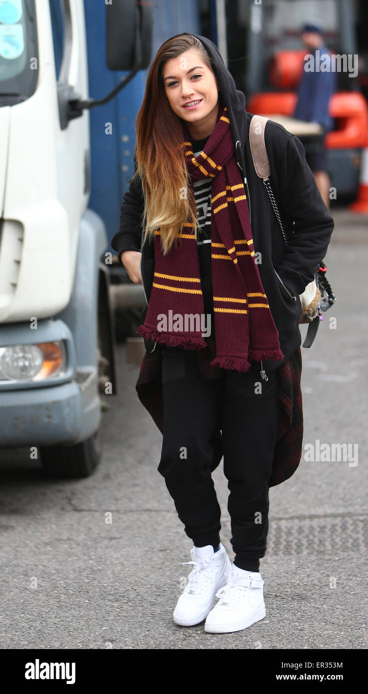 X factor finalists arrive for rehearsals for this week's live show ...