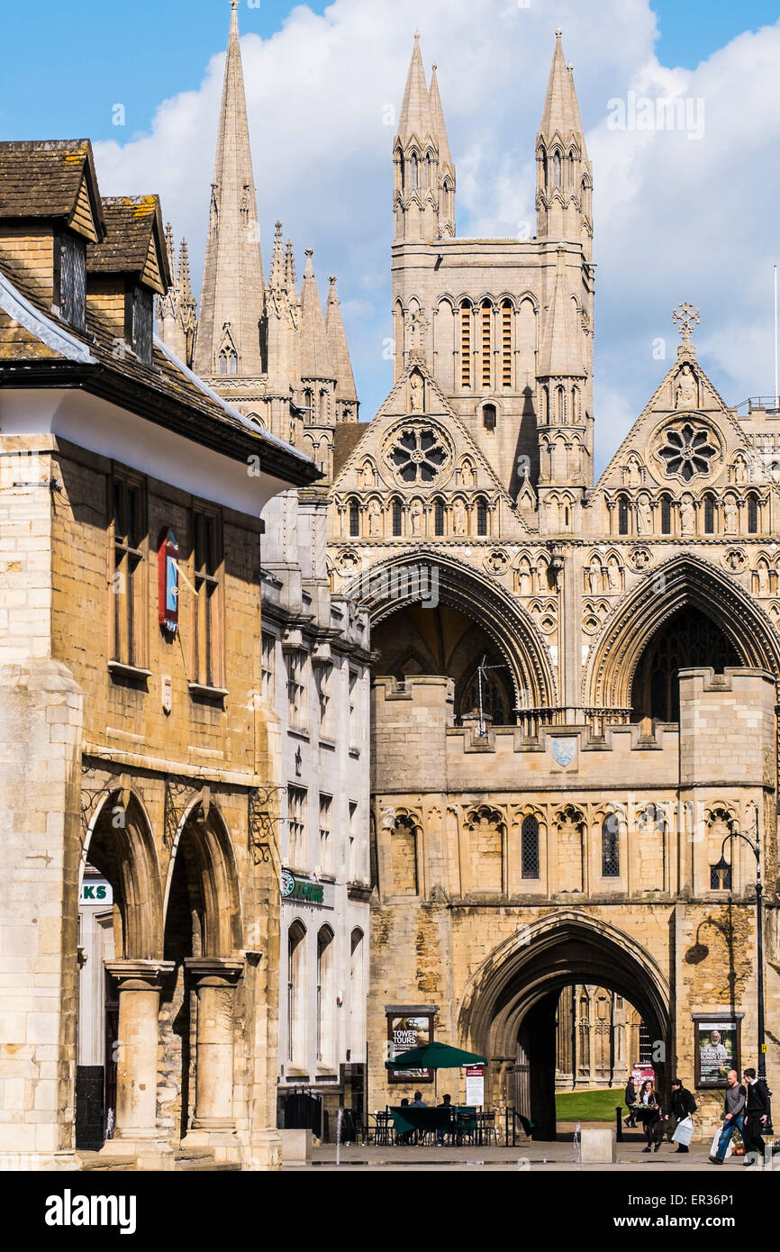 Cathedral square Peterborough, Cambridgeshire, England, U.K Stock Photo ...