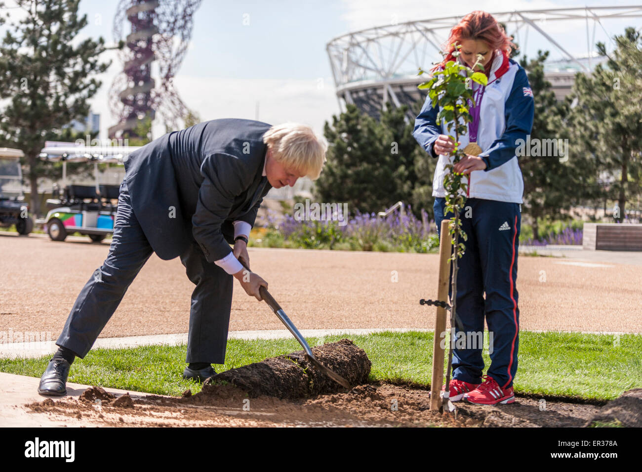 London, UK. 26 May 2015. To mark London Tree Week, Boris Johnson, Mayor ...