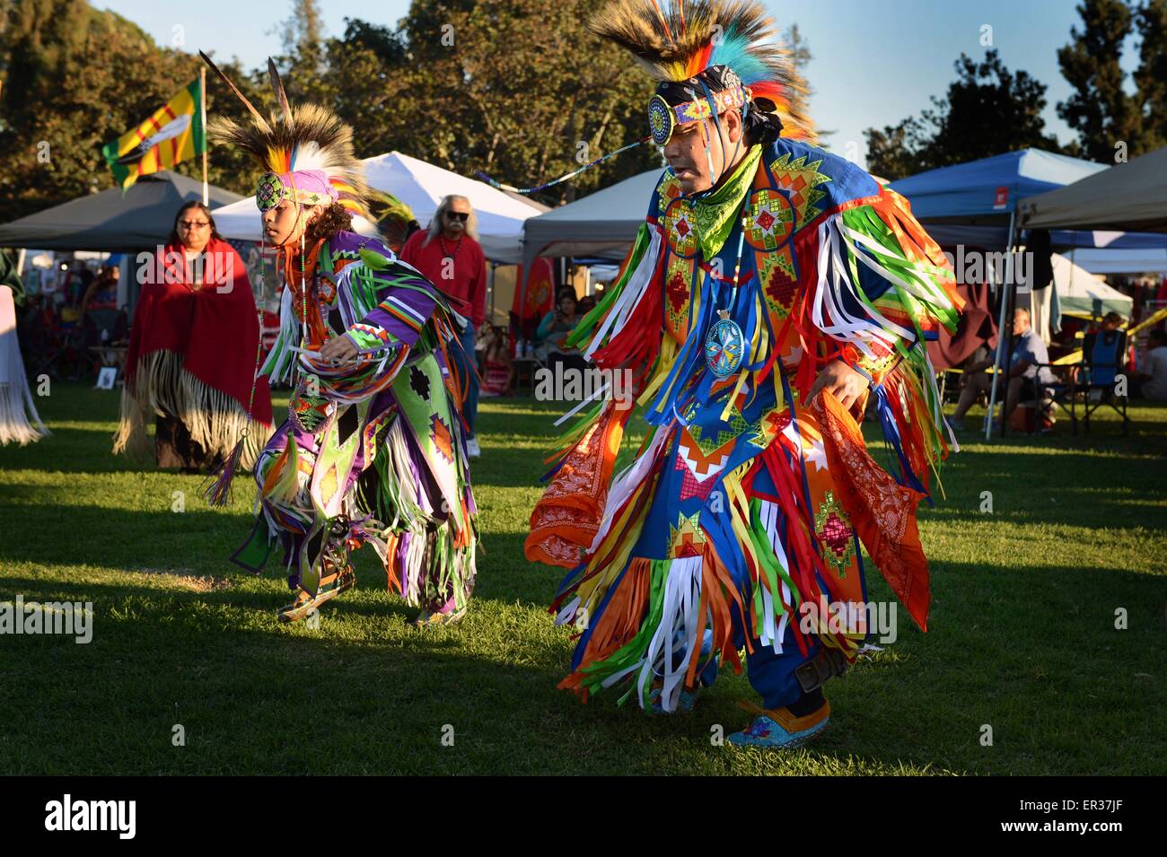 Dressed in traditional ceremonial costume Native American Marine Corps ...