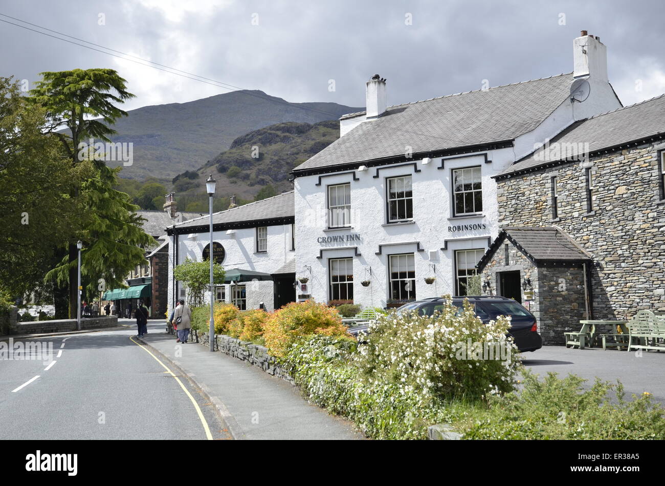 Old crown inn uk hi-res stock photography and images - Alamy