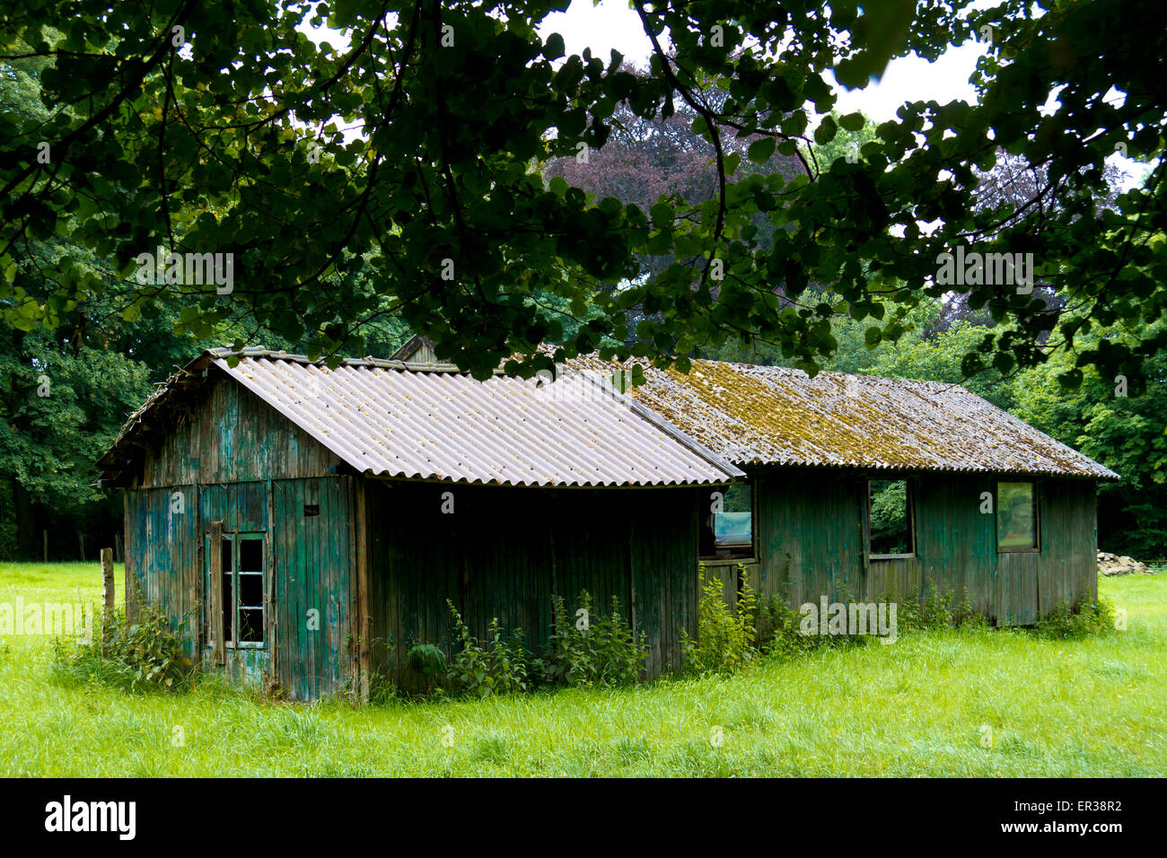 Europe, Germany, North Rhine-Westphalia, Herdecke, old barn near manor ...