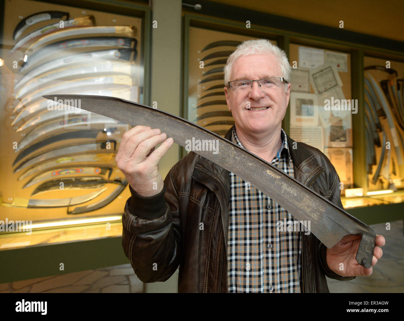 Small scythe hi-res stock photography and images - Alamy