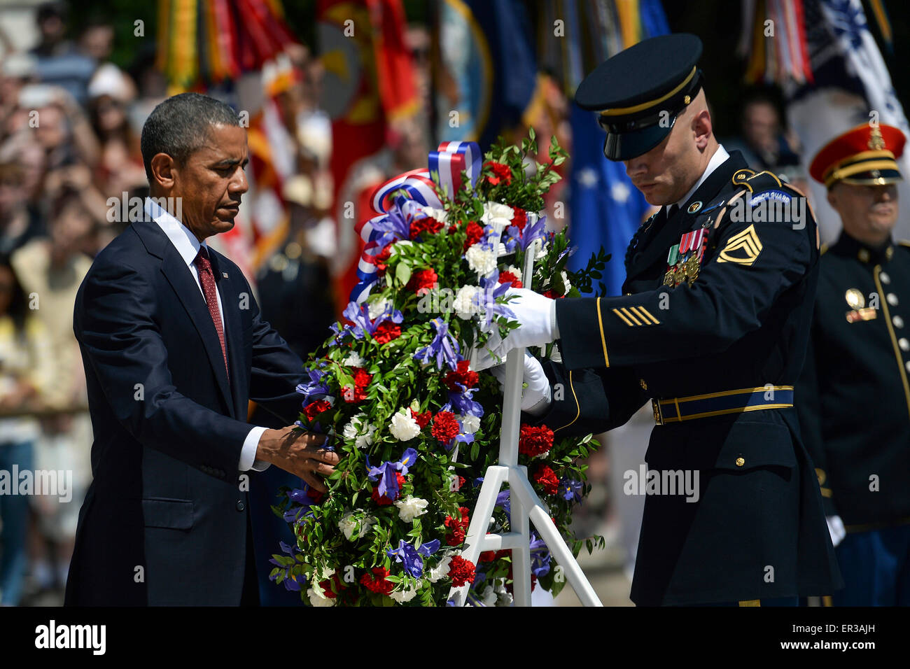 U.S. President Barack Obama places a wreath on the Tomb of the Unknowns ...