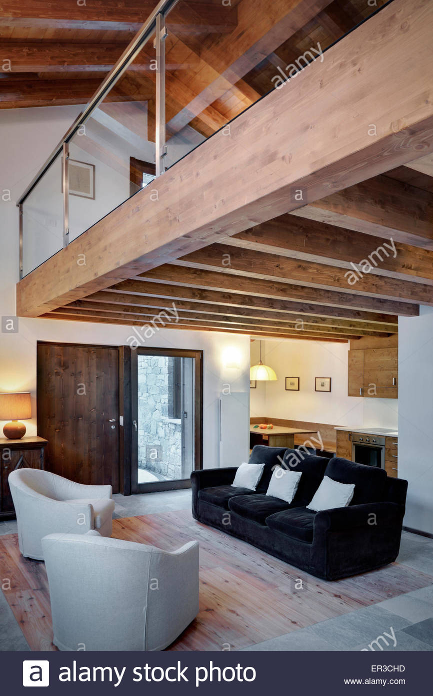 Mezzanine Interiors Stock Photos & Mezzanine Interiors Stock Images - Alamy