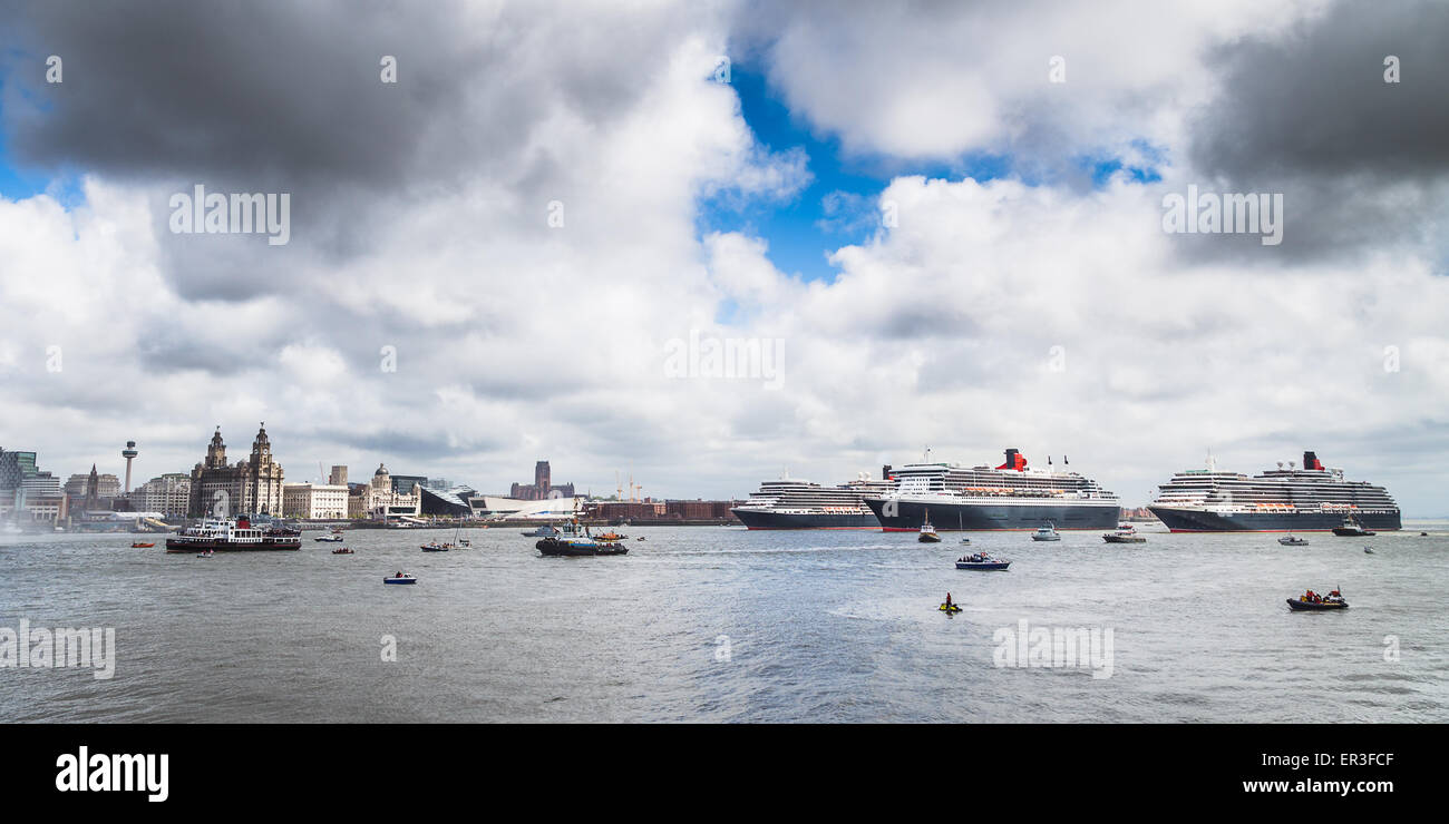 Colour panoramic image of the Three Queens on the River Mersey Stock ...