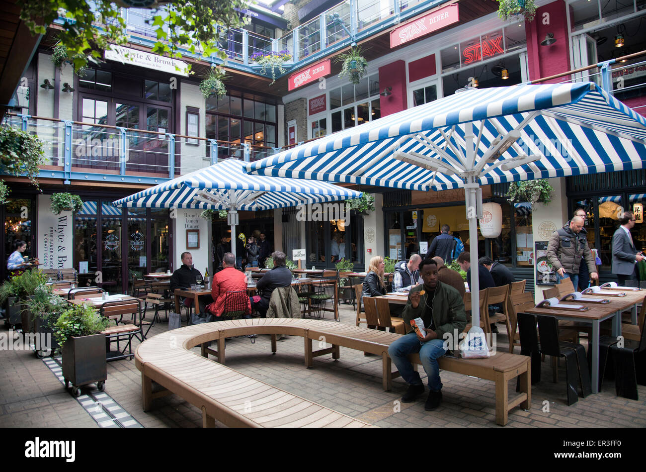 Kingly Court off Carnaby Street - Courtyard with Shops and Restaurants ...