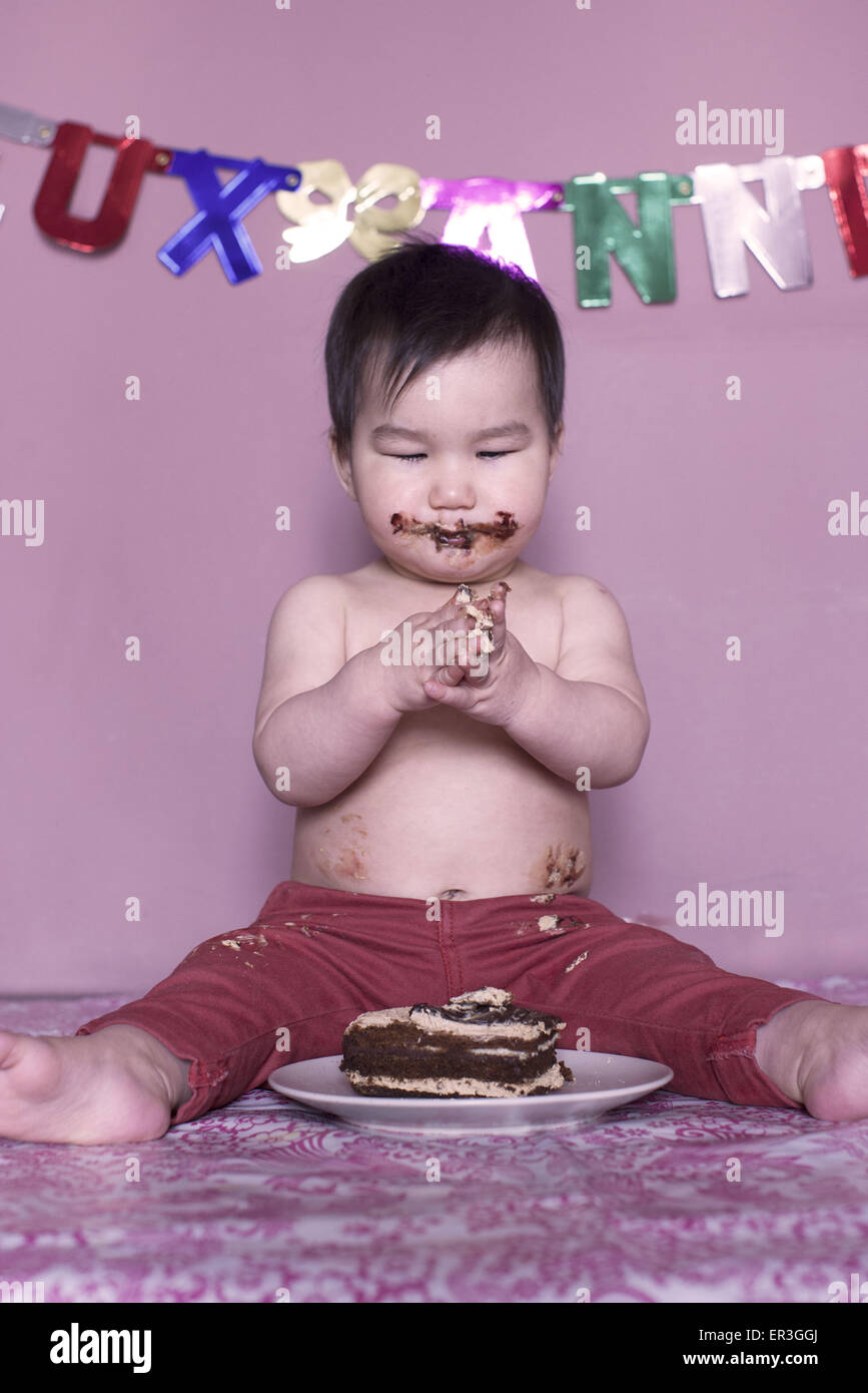 Messy Cake Eating High Resolution Stock Photography and Images - Alamy