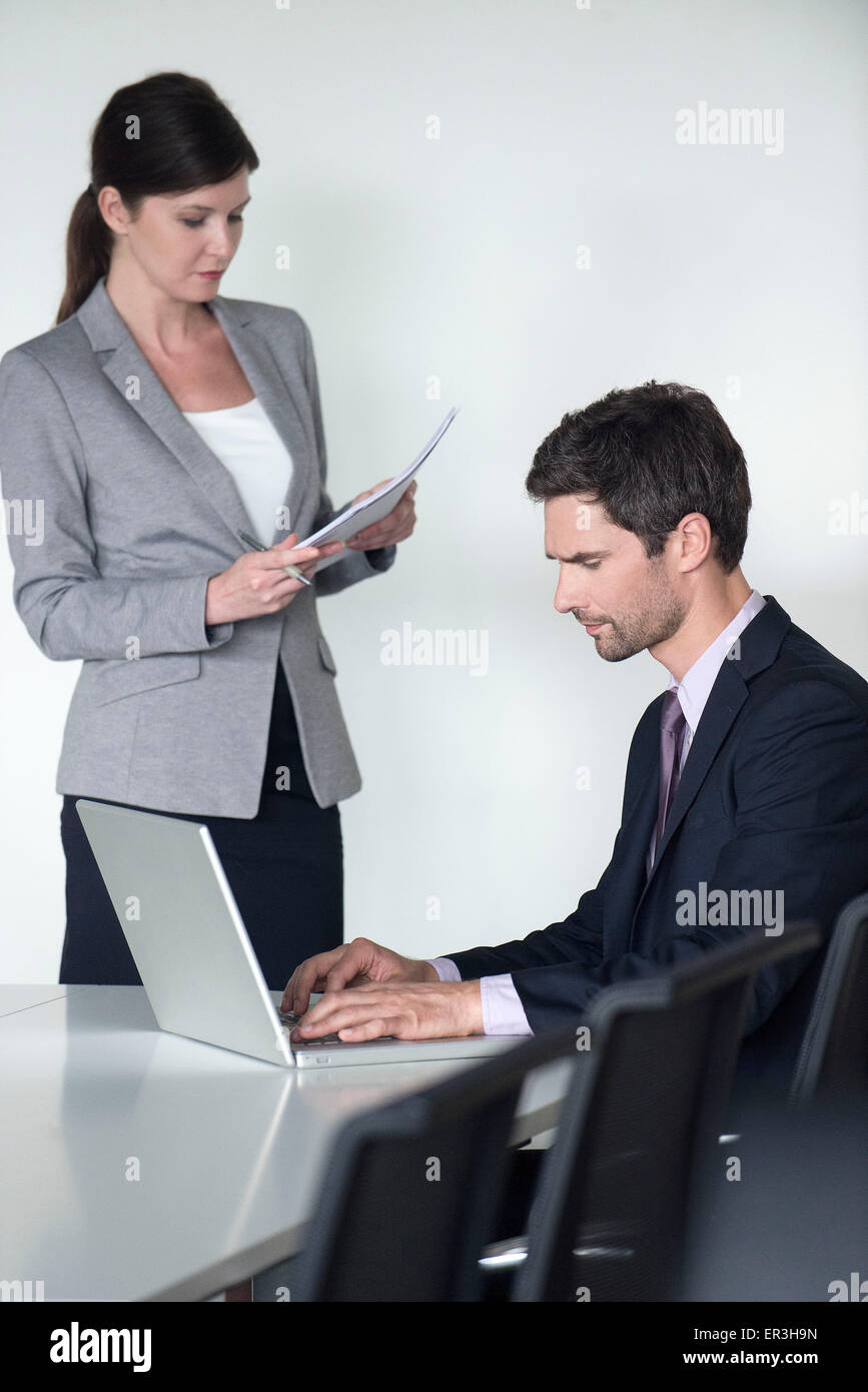 Businesswoman co workers meeting conference table hi-res stock ...