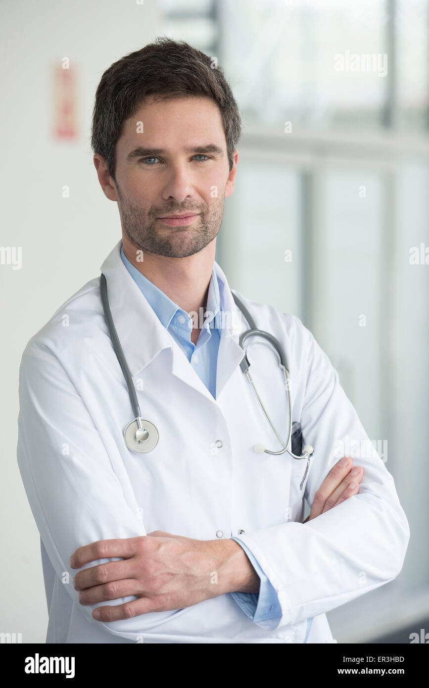 Cardiologists view hi-res stock photography and images - Alamy