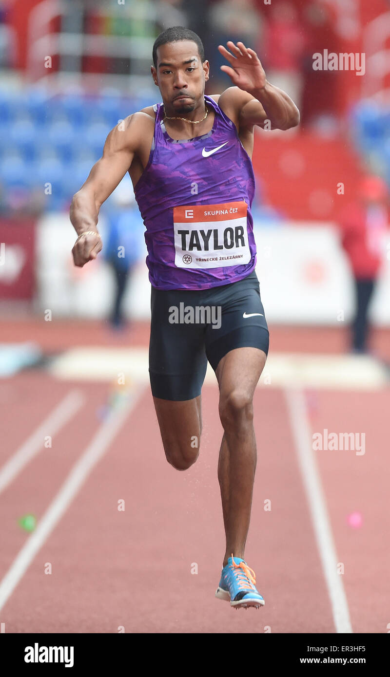 United States' Christian Taylor wins gold in the men's triple jump ...