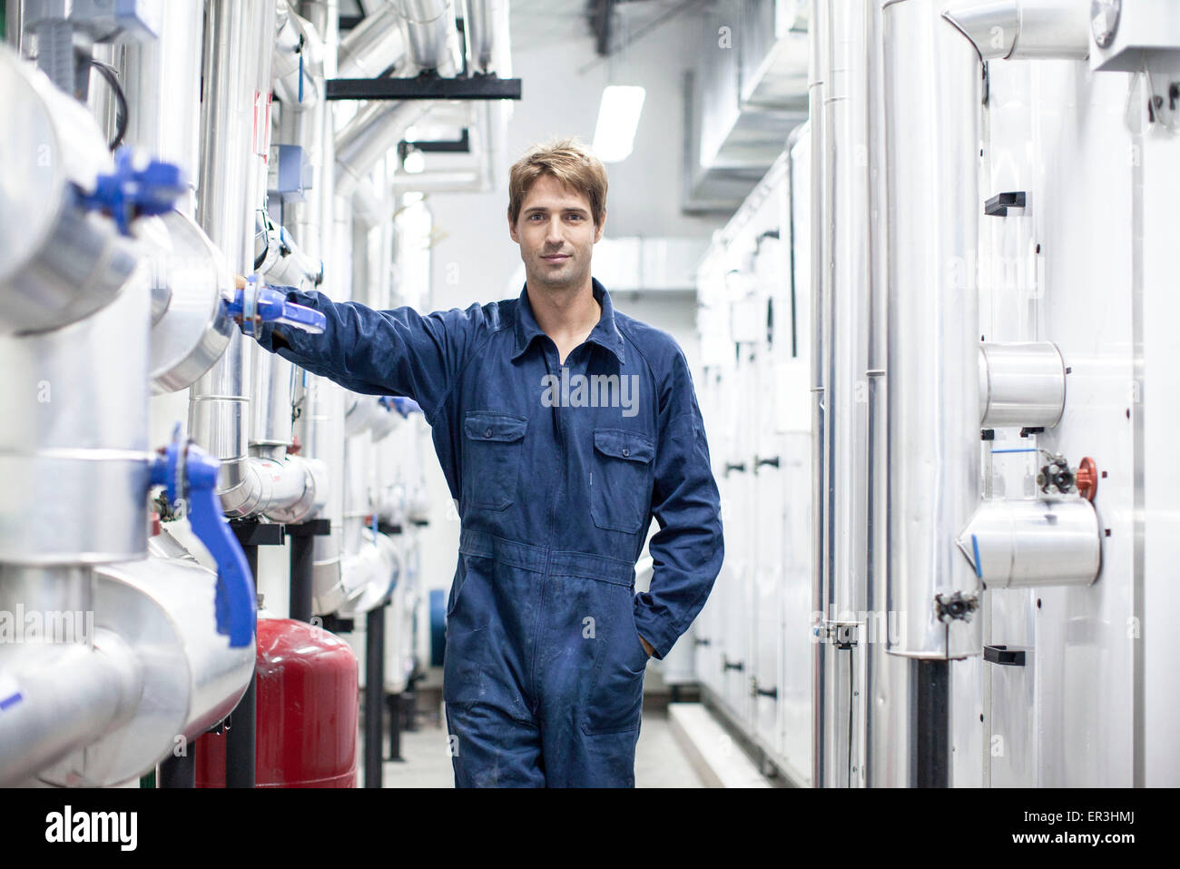 Skilled worker hands hi-res stock photography and images - Alamy