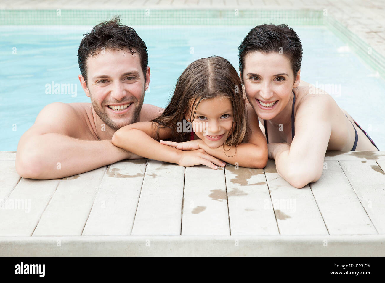 Family relaxation hi-res stock photography and images - Alamy