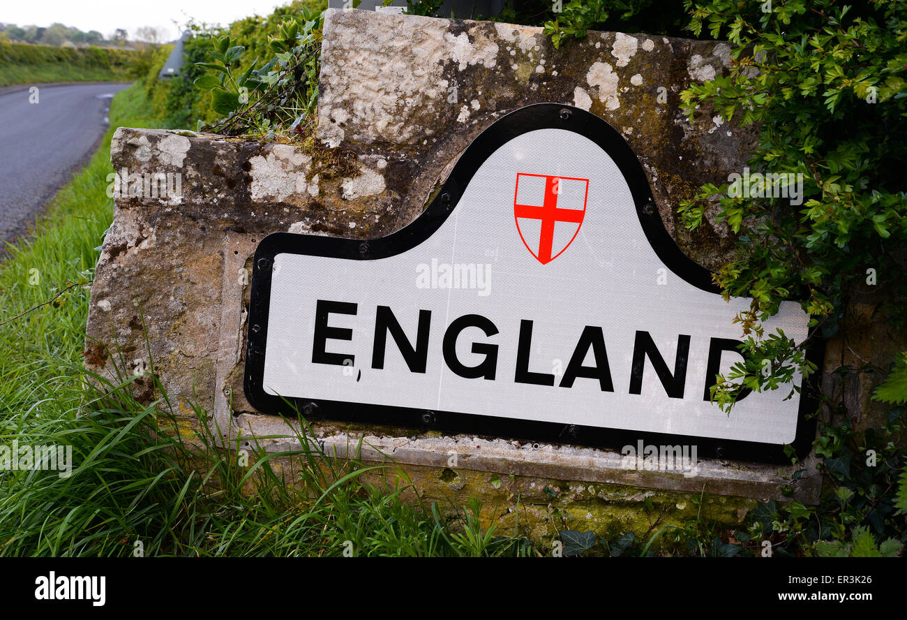 Scotland england border sign hi-res stock photography and images - Alamy