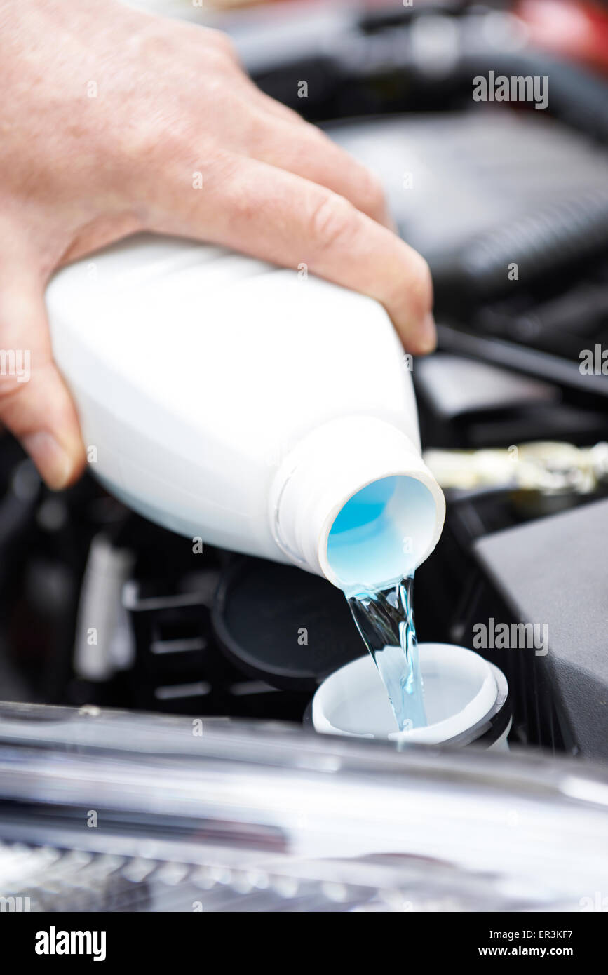 Working fluid hi-res stock photography and images - Alamy