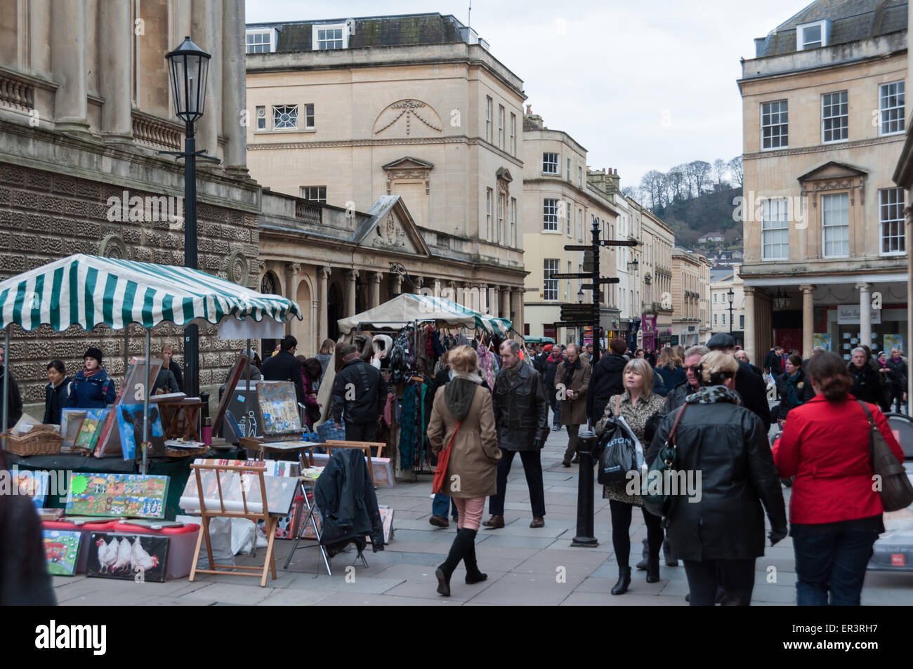 Crowd people shopping busy street hi-res stock photography and images ...
