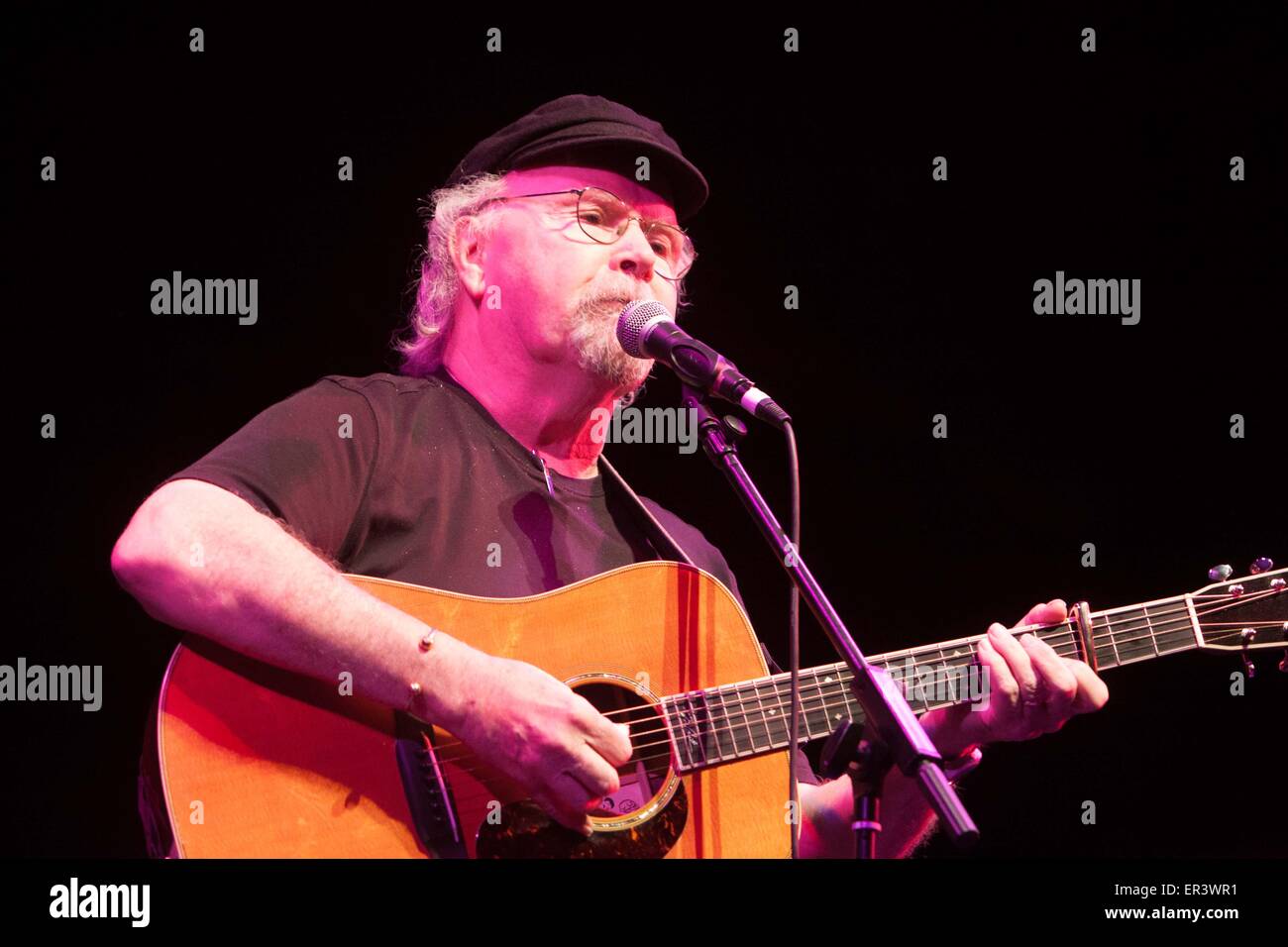 Tom paxton hi-res stock photography and images - Alamy