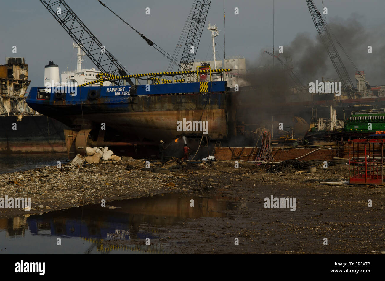 Turkish Ship Breaking Yards at Aliaga near Izmir Turkey Stock Photo - Alamy