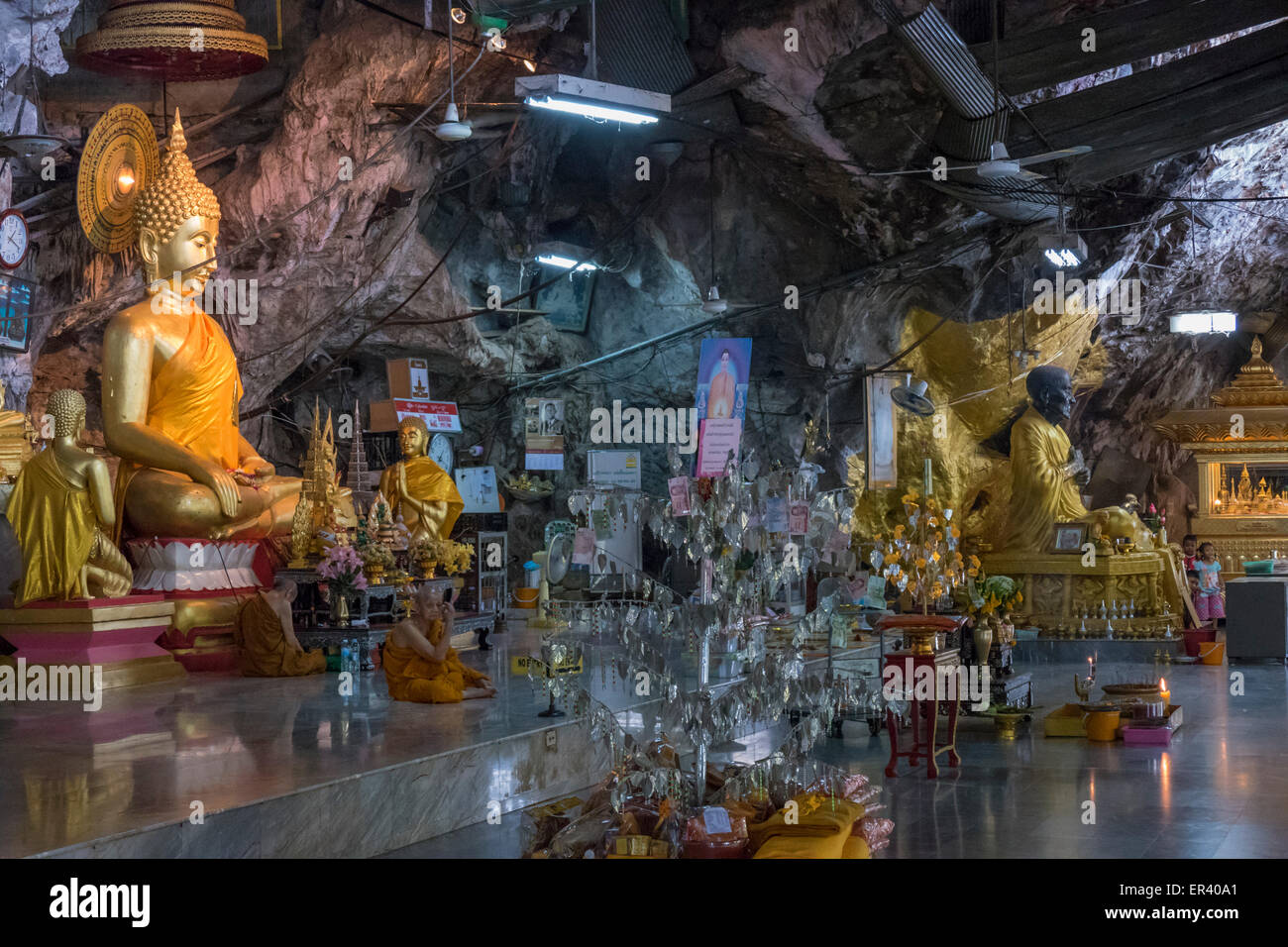 Tiger Cave Temple, Wat Tham Sua, Krabi, Thailand, Asien Stock Photo - Alamy