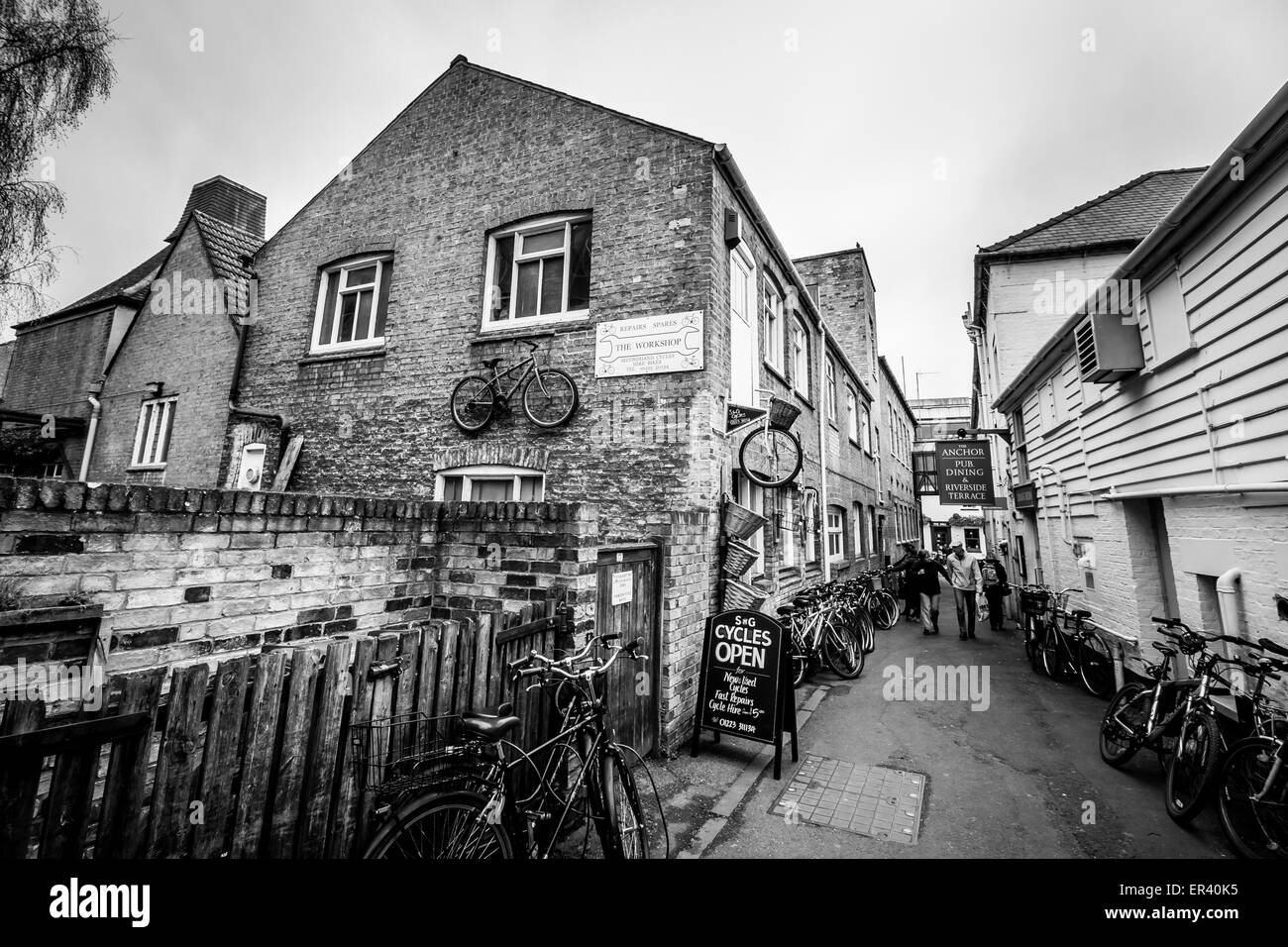 Laundress hi-res stock photography and images - Alamy