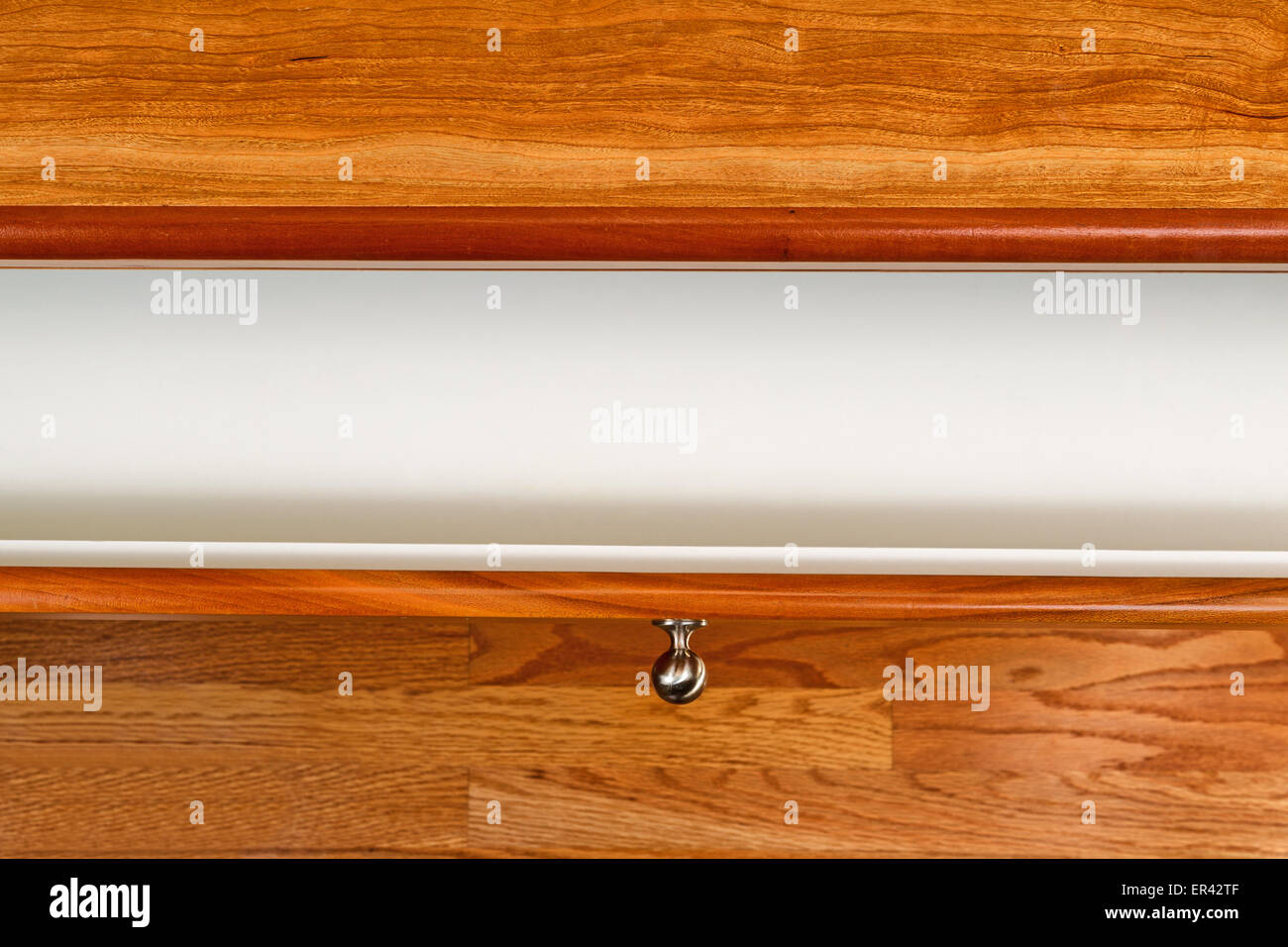 Empty executive desk hi-res stock photography and images - Alamy