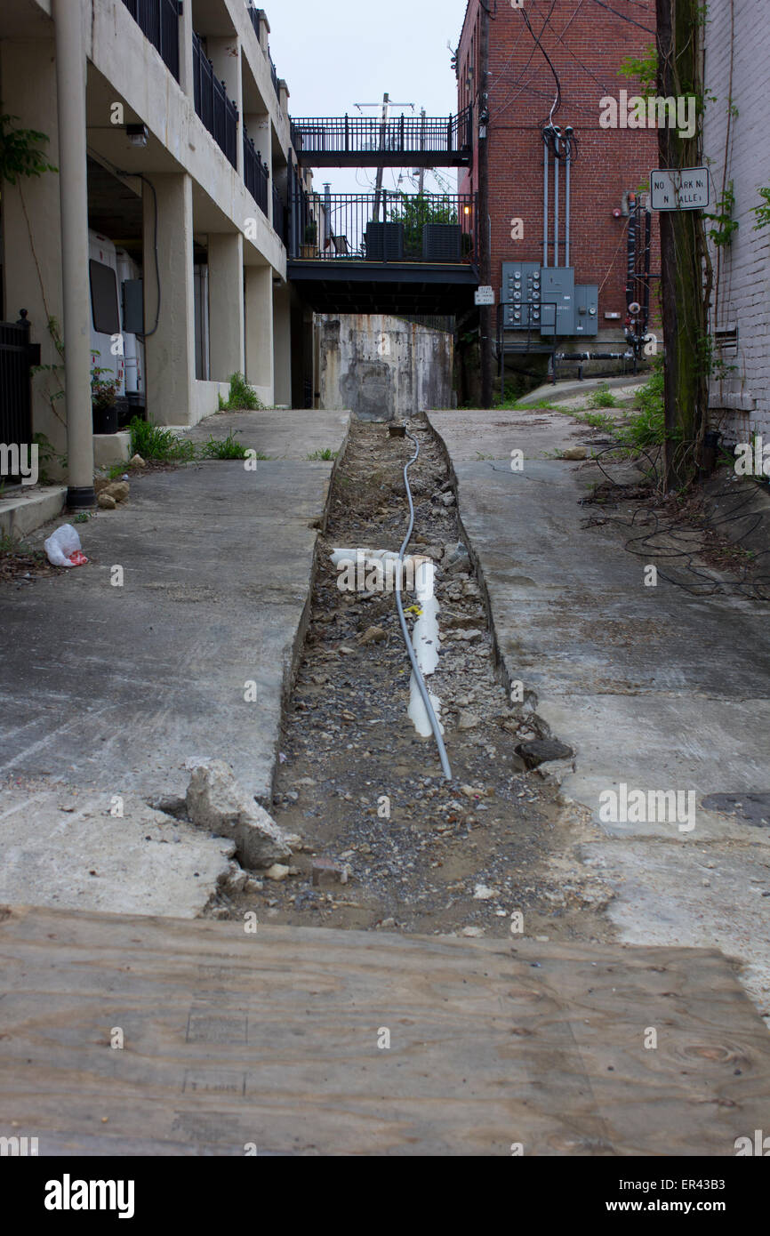 urban city street repair Stock Photo - Alamy