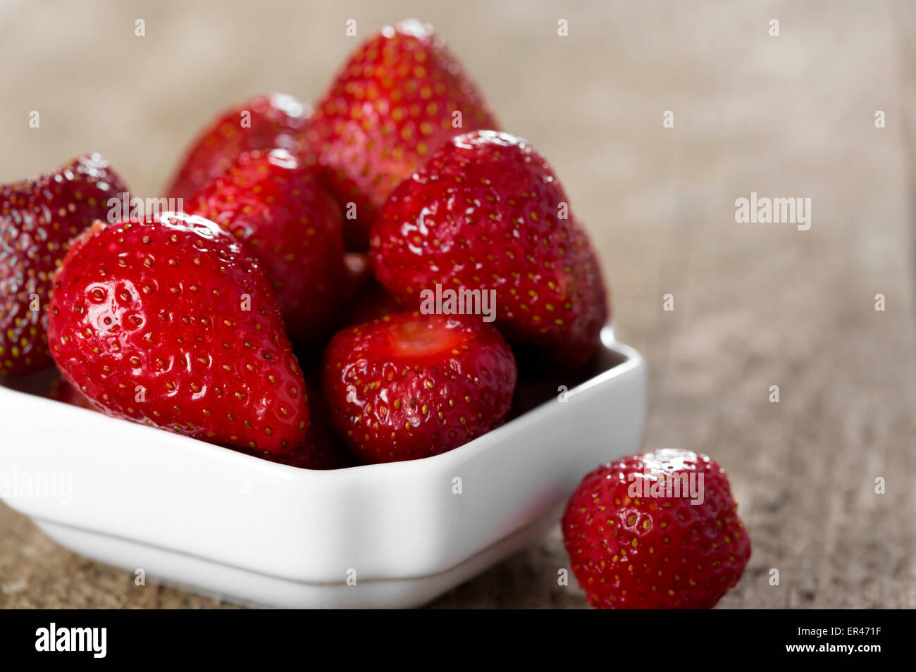 Table top strawberry hi-res stock photography and images - Alamy