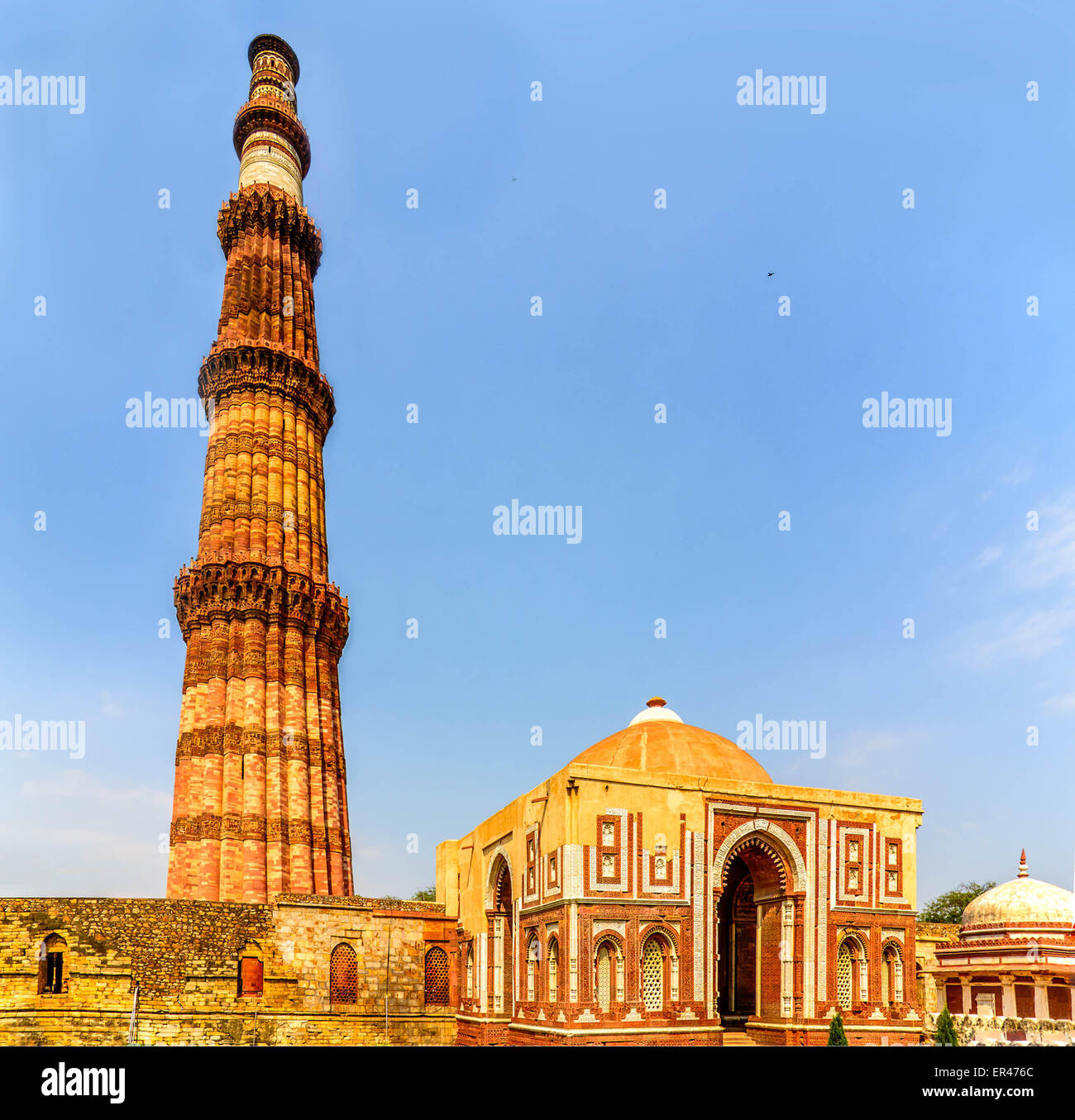 India tower hi-res stock photography and images - Alamy