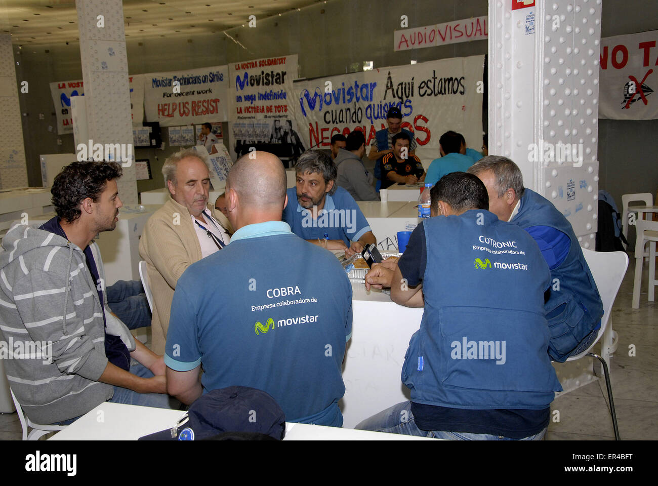 Barcelona, Spain. 27th May, 2015. Day 51 and workers from movistar ...