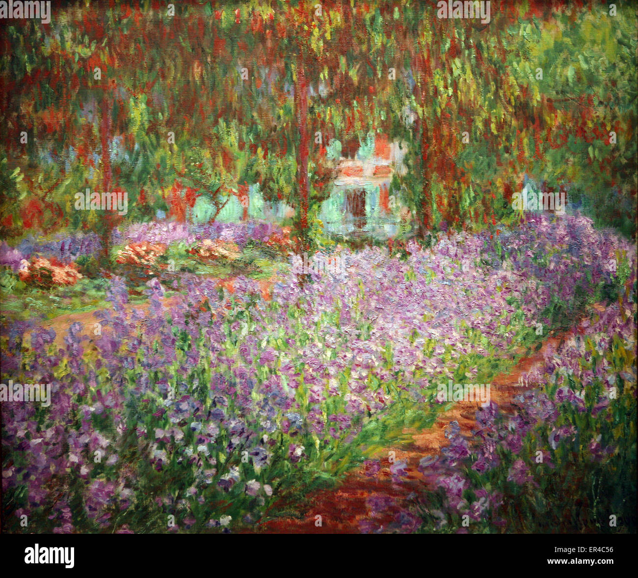 Monet's garden giverny japanese bridge hi-res stock photography and ...