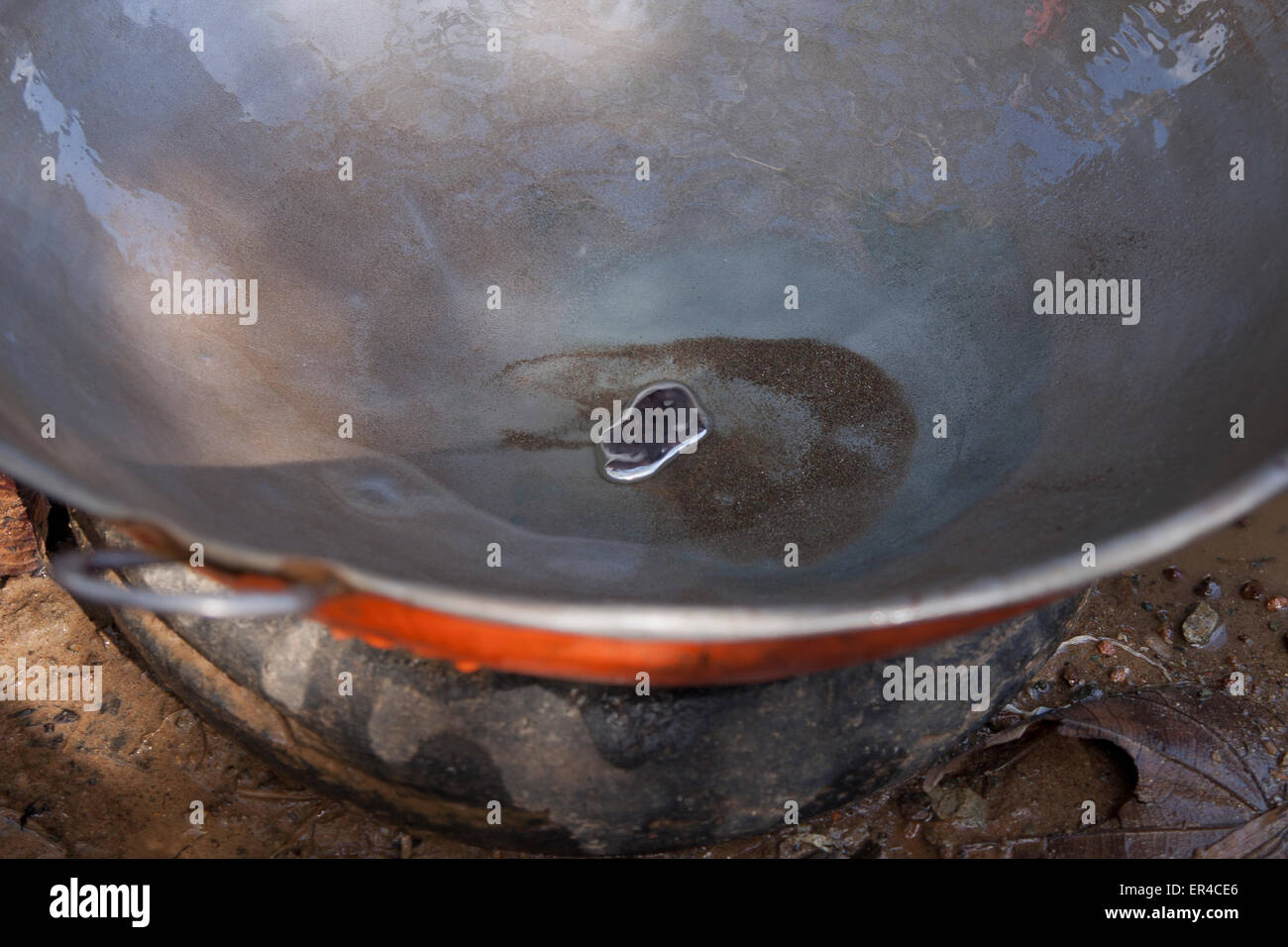 Mercury gold mining hi-res stock photography and images - Alamy