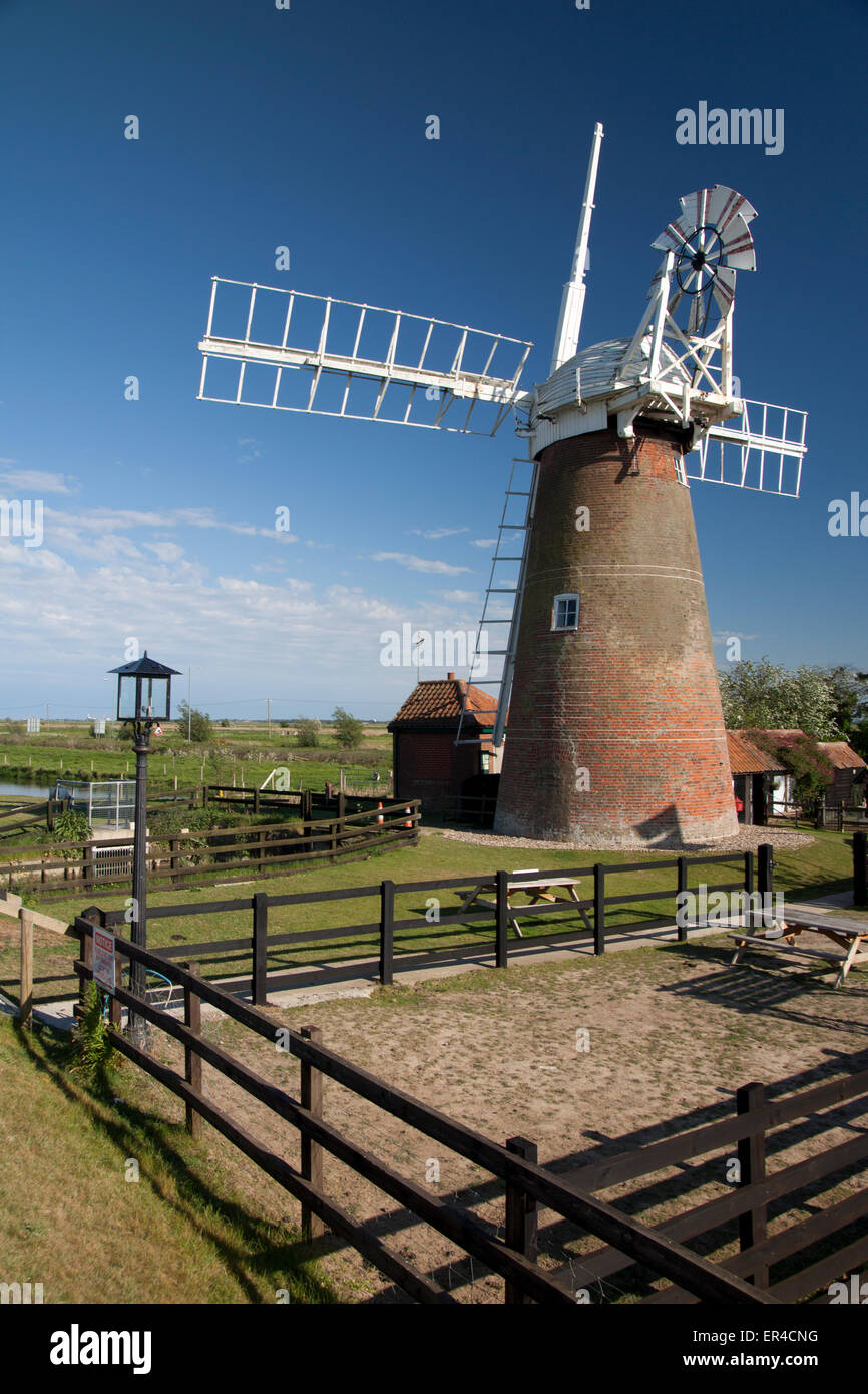 Windmill on the Suffolk Broads Stock Photo - Alamy