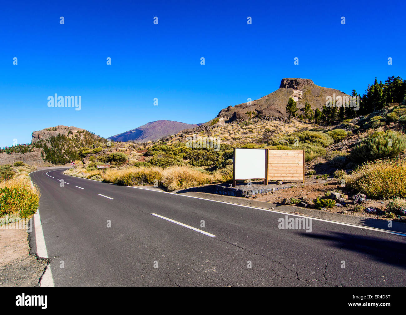 Road volcano hi-res stock photography and images - Alamy