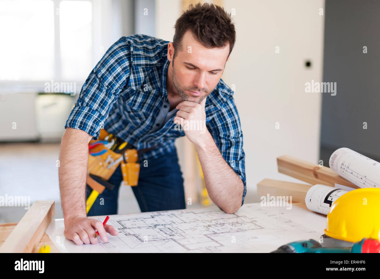 Bending over table hi-res stock photography and images - Alamy