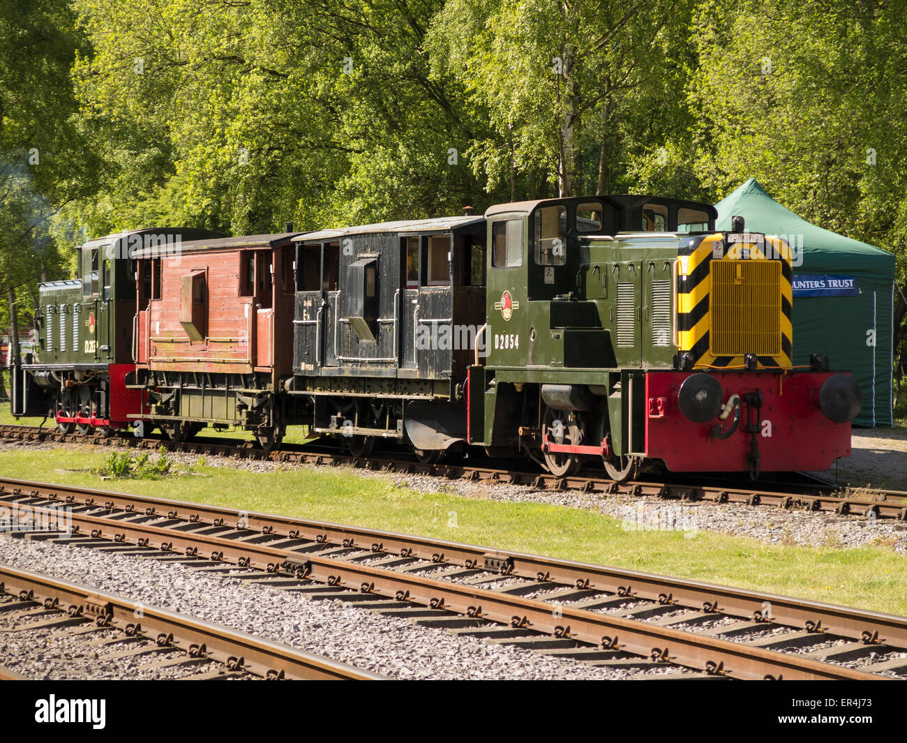 A vintage diesel shunter train at The Heritage Shunters Trust, Rowsley ...
