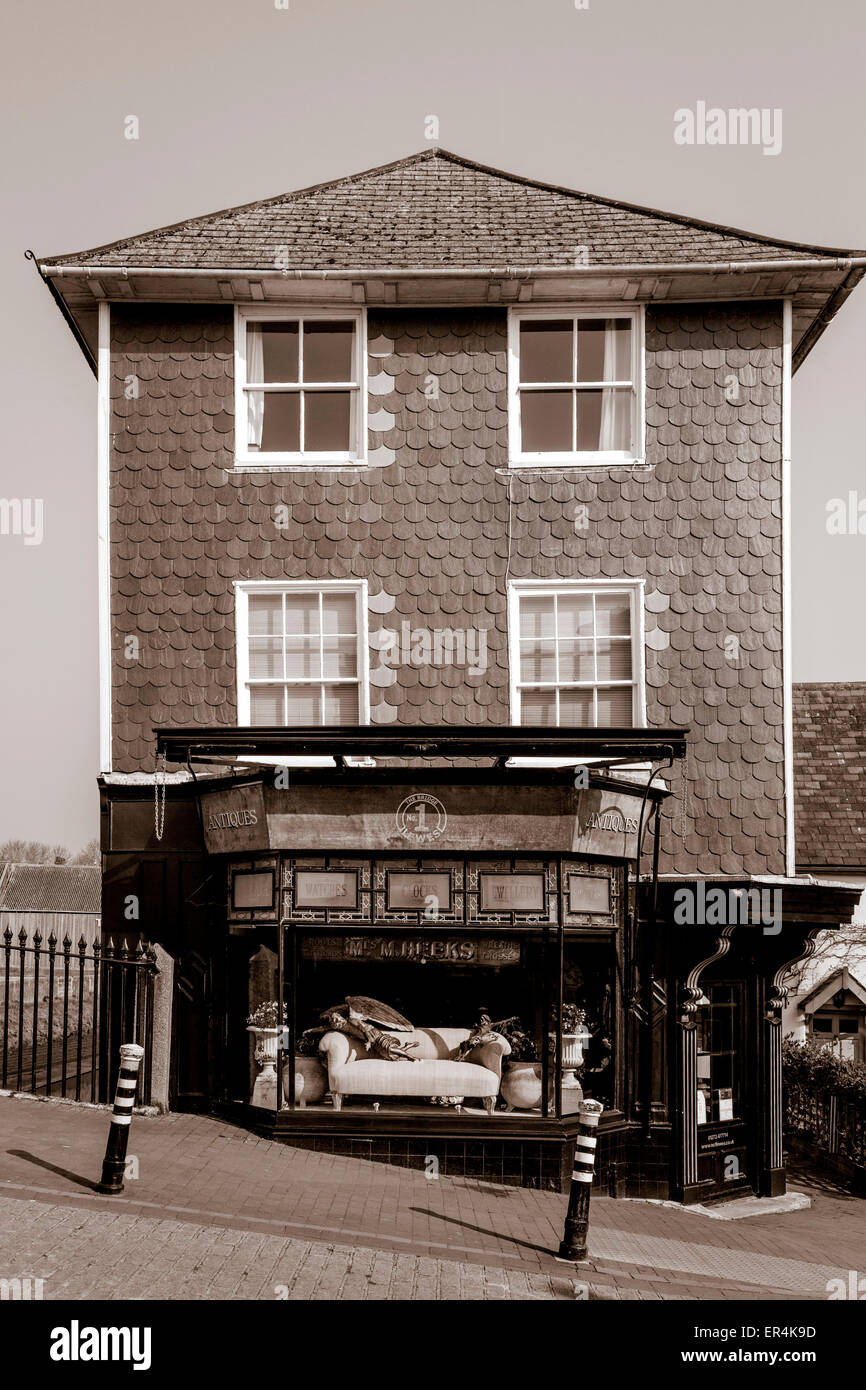 A Beautiful Riverside Antiques Shop, High Street, lewes, East Sussex ...