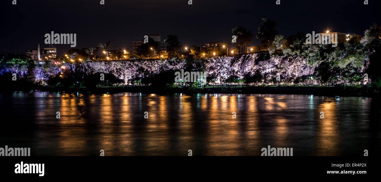 Kangaroo Point Cliffs Brisbane Stock Photo - Alamy