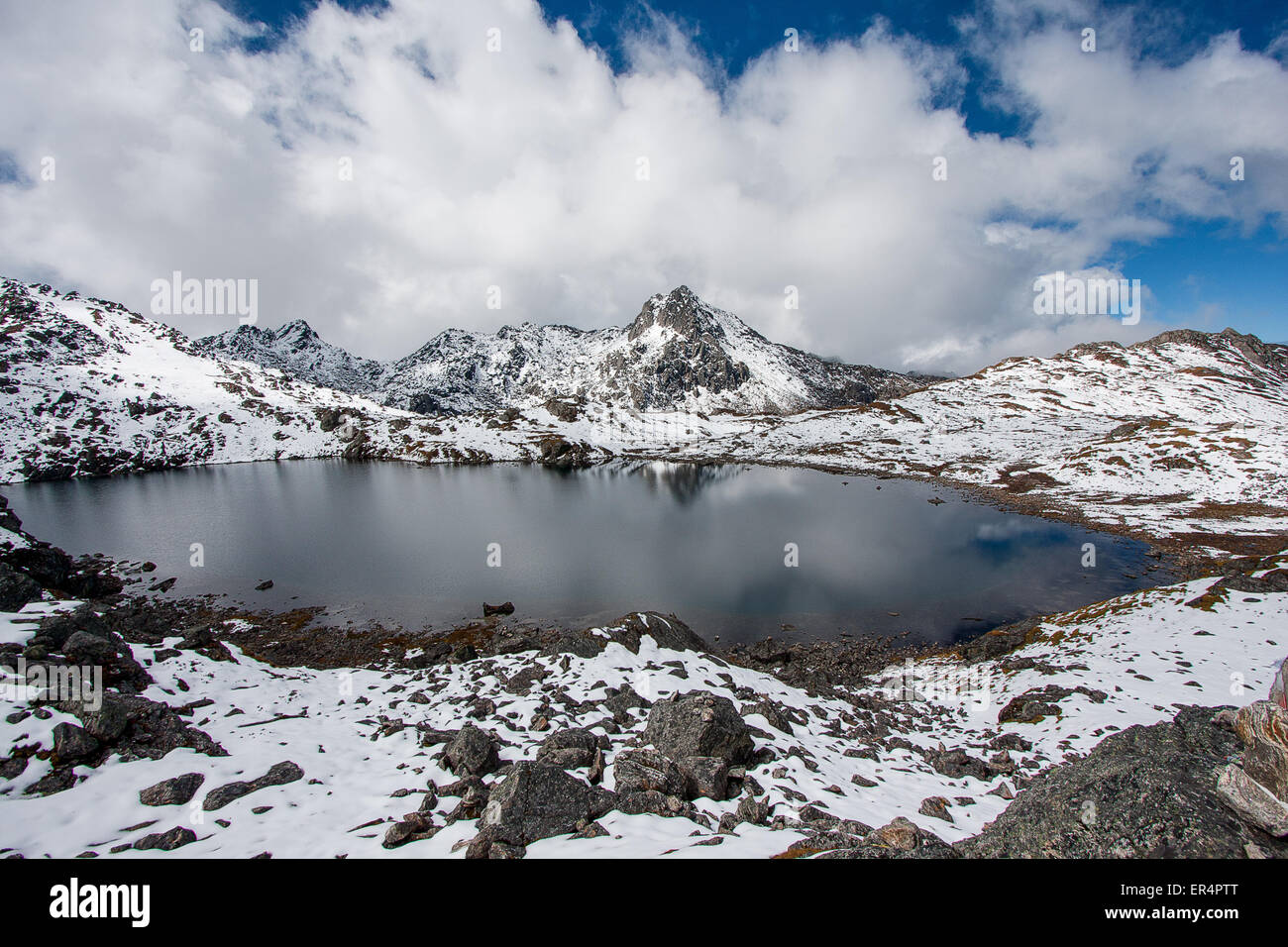 Gosaikunda hi-res stock photography and images - Alamy