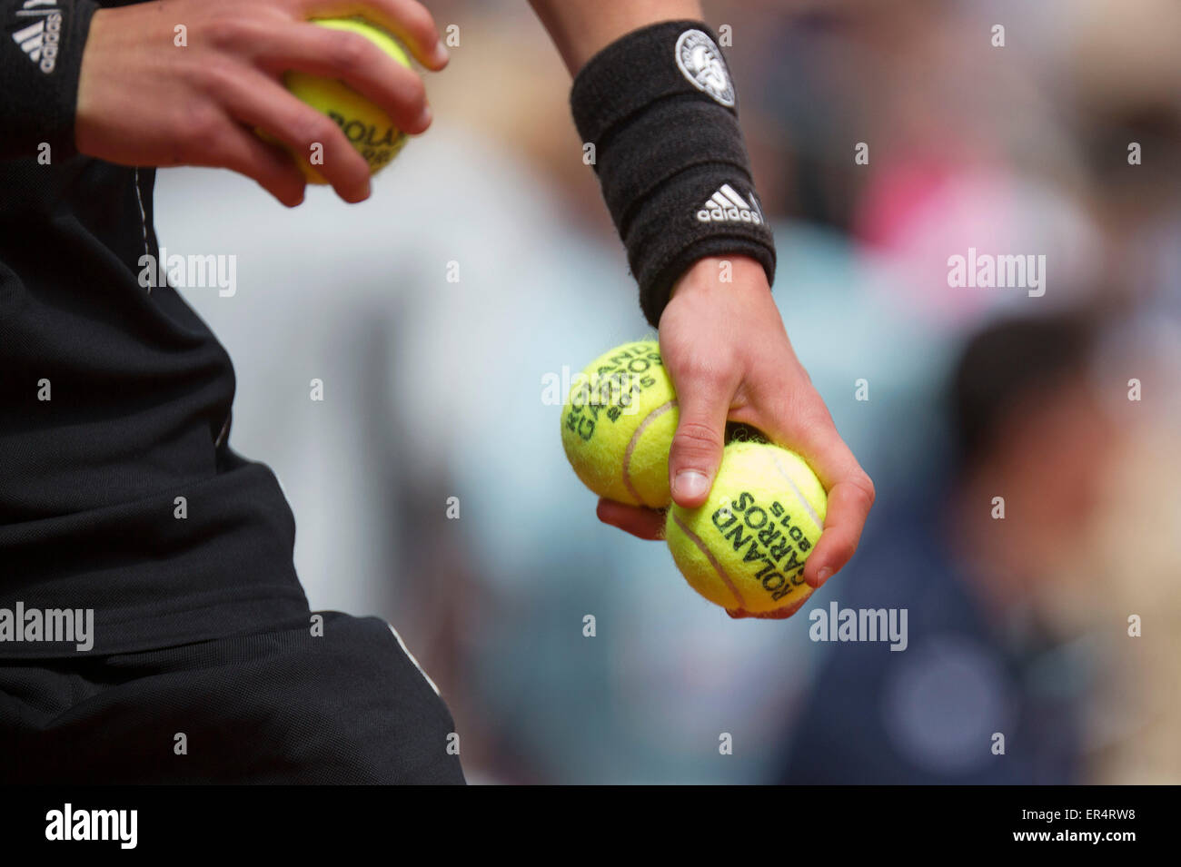 Paris, France. 26th May, 2015. Tennis, Roland Garros, hand and balls ...