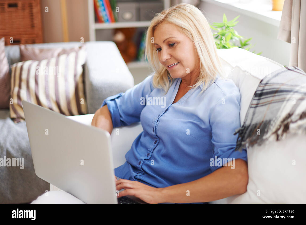 Inbox image hi-res stock photography and images - Alamy