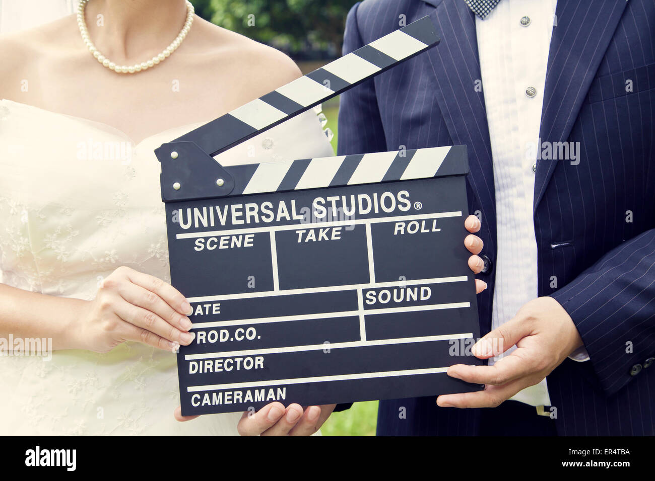 Cinema love scene hi-res stock photography and images - Alamy