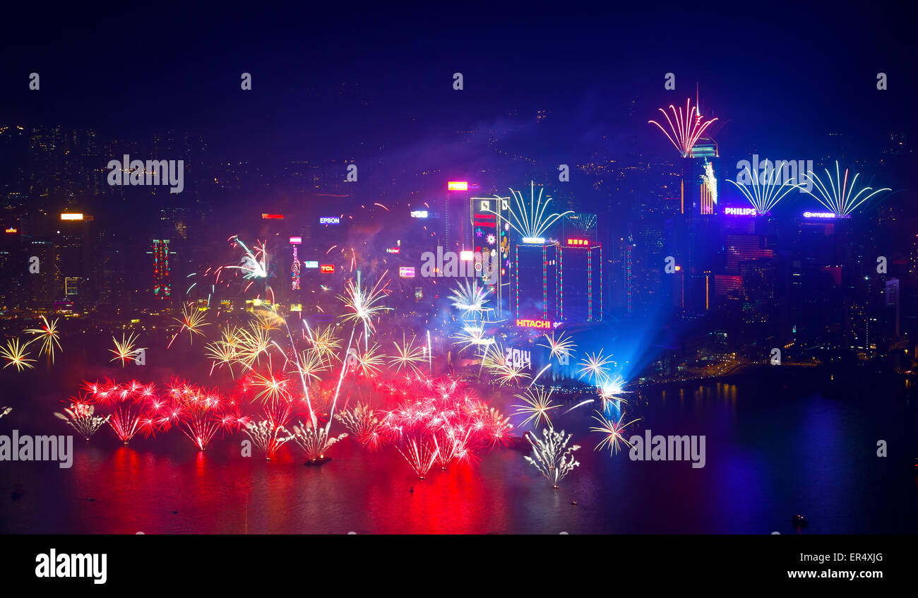 HONG KONG - 1 JANUARY: A splendid firework show and countdown ...