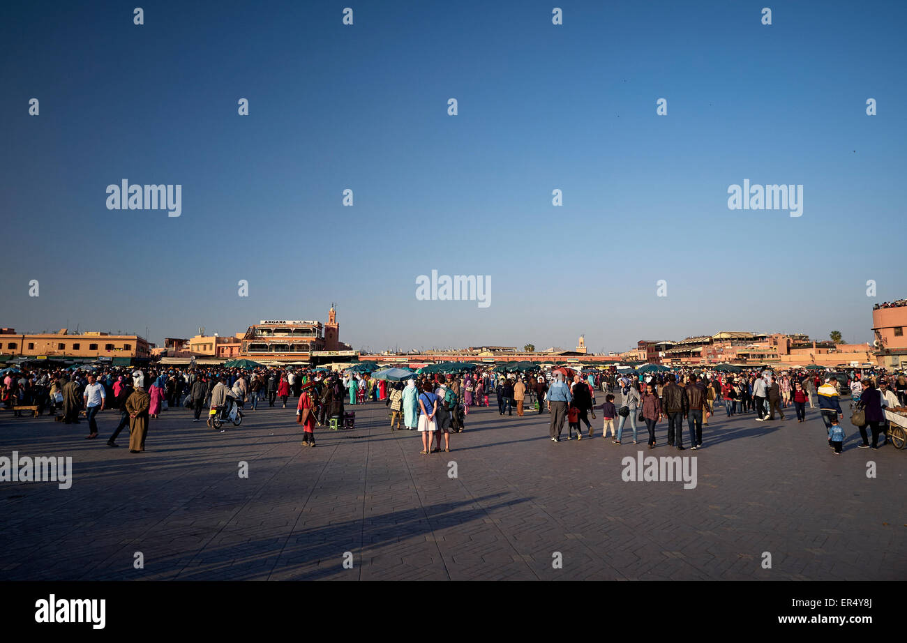 jeema el fnaa - The very busy Marrakech market square Stock Photo - Alamy