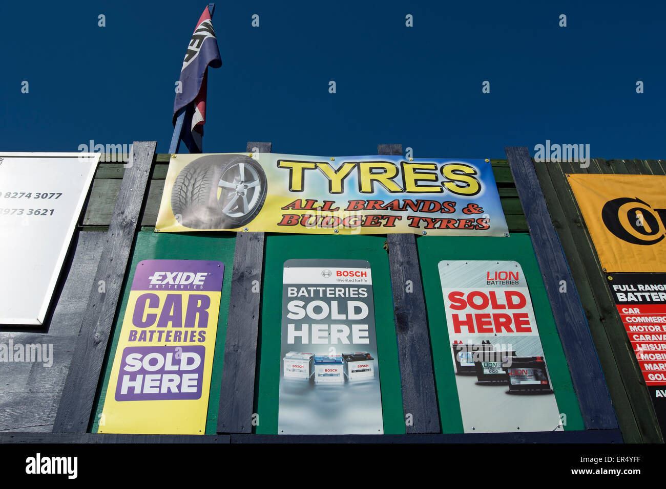 Car repair garage hi-res stock photography and images - Alamy